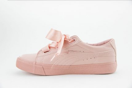 Interchanging attraction ribbon laced sneakers in pink • DREAMSCAPED