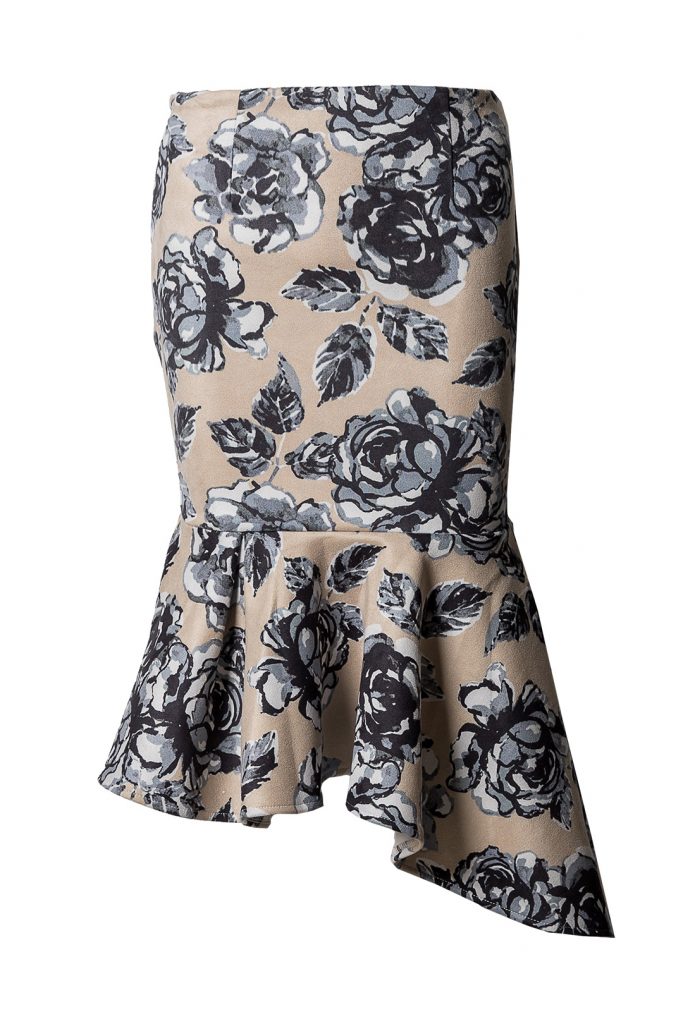 Rose-loving asymmetric ruffle skirt in beige • DREAMSCAPED