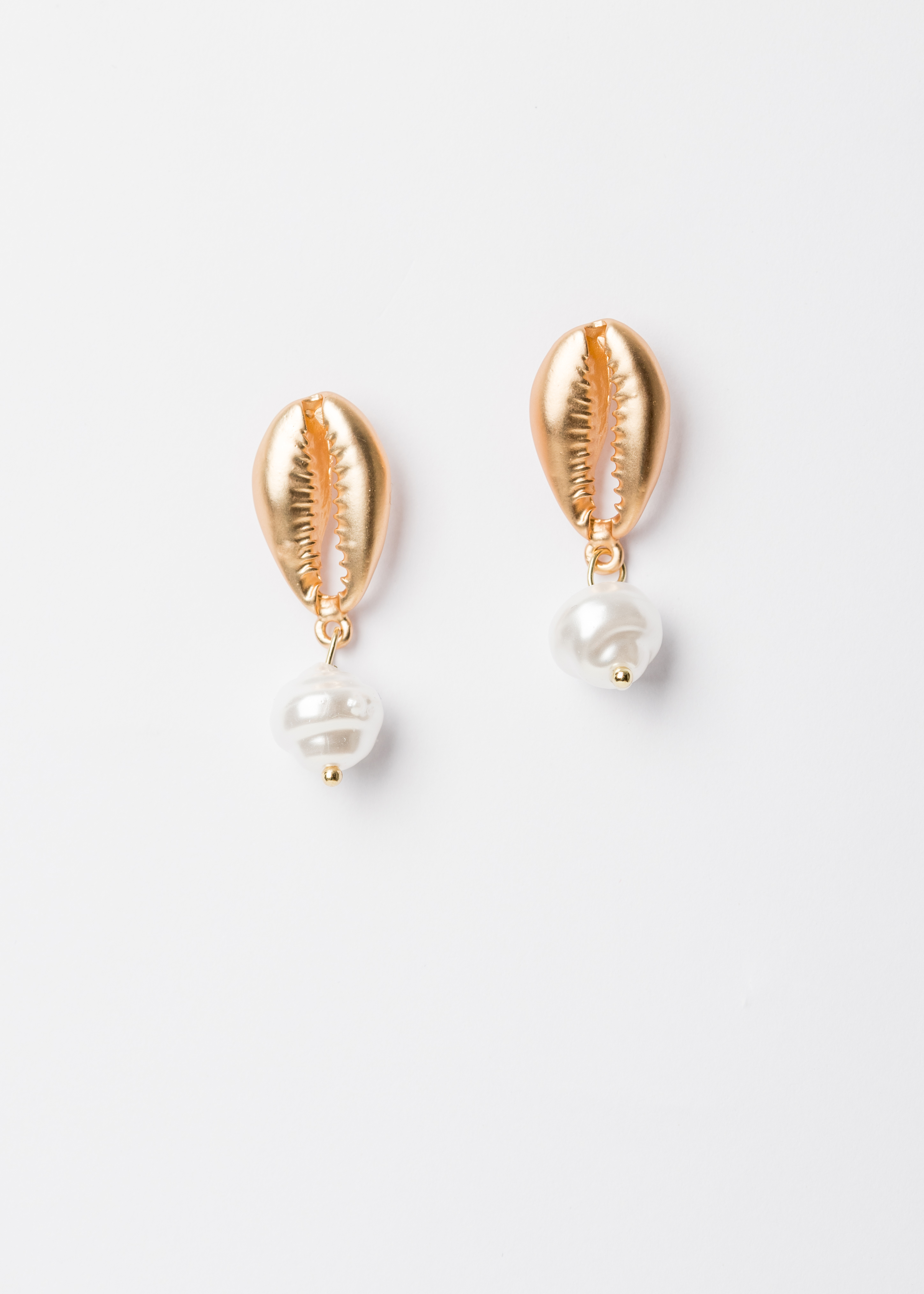 Gold cowrie • DREAMSCAPED