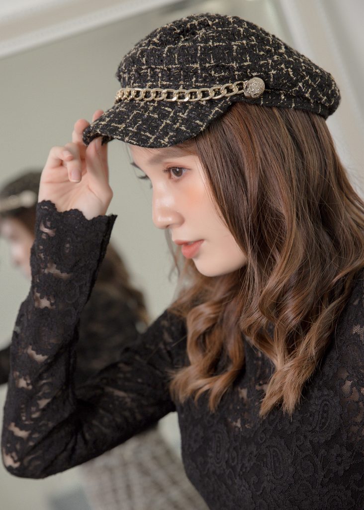 Chapeau chain hat in black • DREAMSCAPED