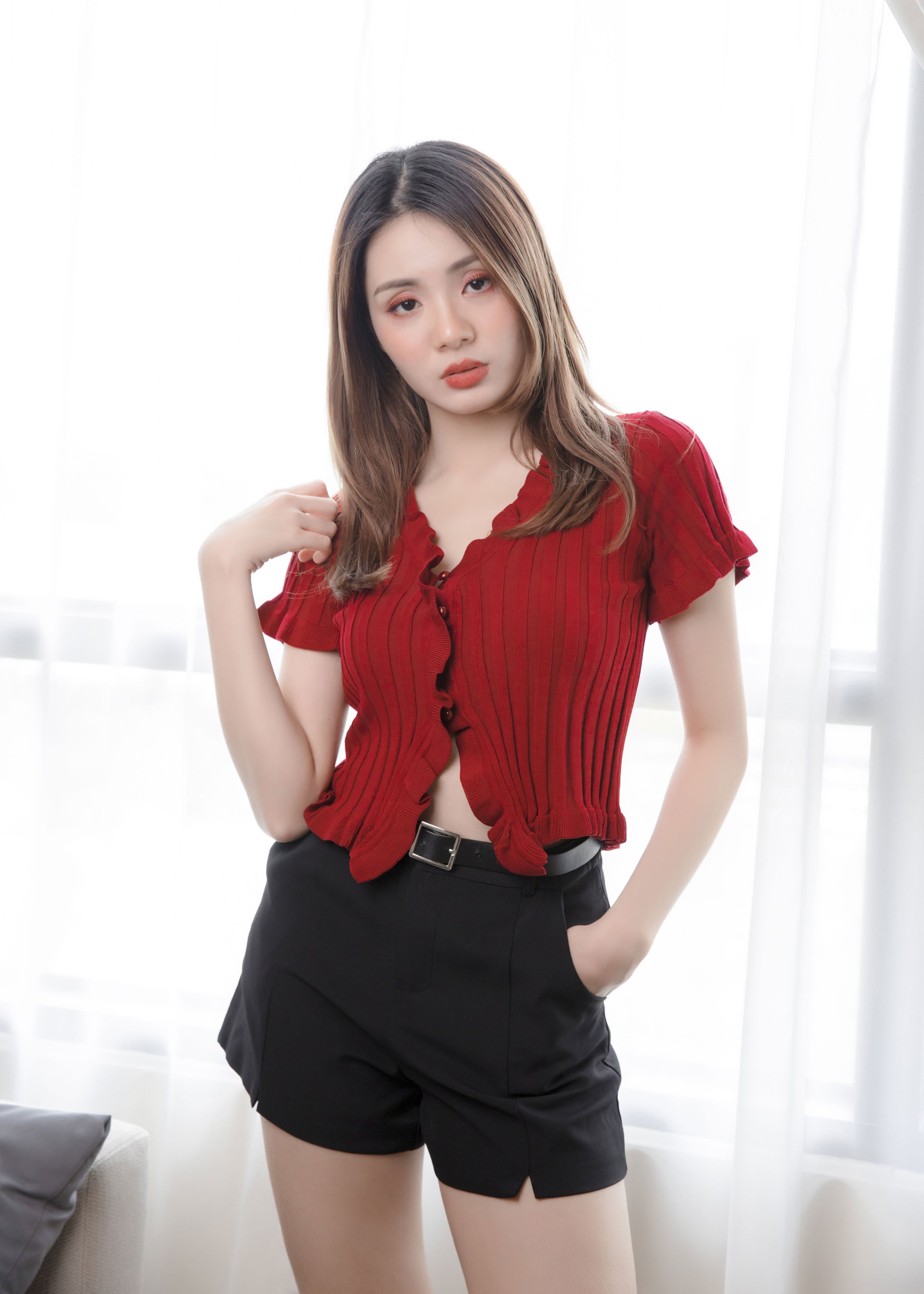 Jennie Jelly button crop top in Maroon • DREAMSCAPED