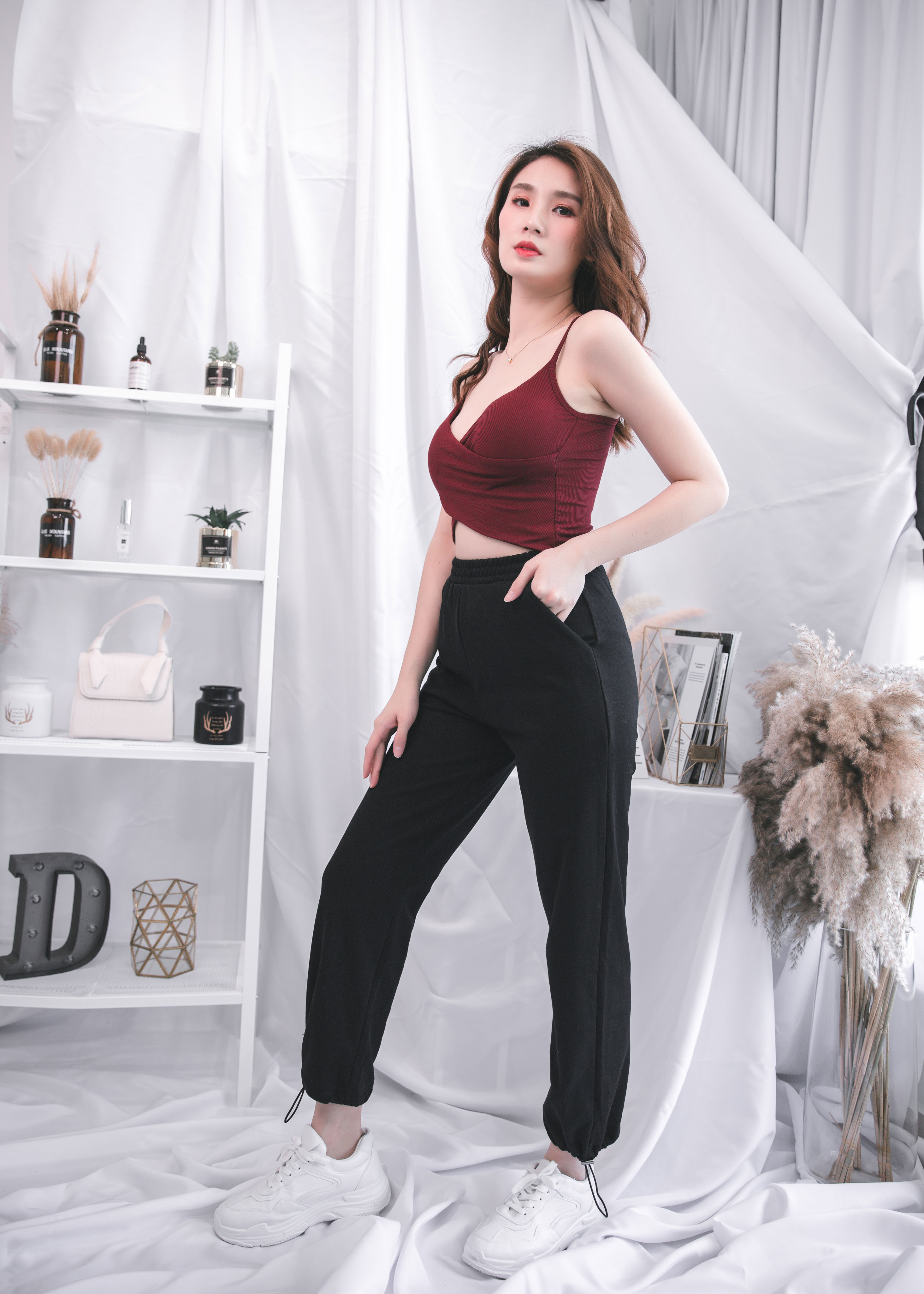 Jolie Joggers Drawstring Pants in Black • DREAMSCAPED
