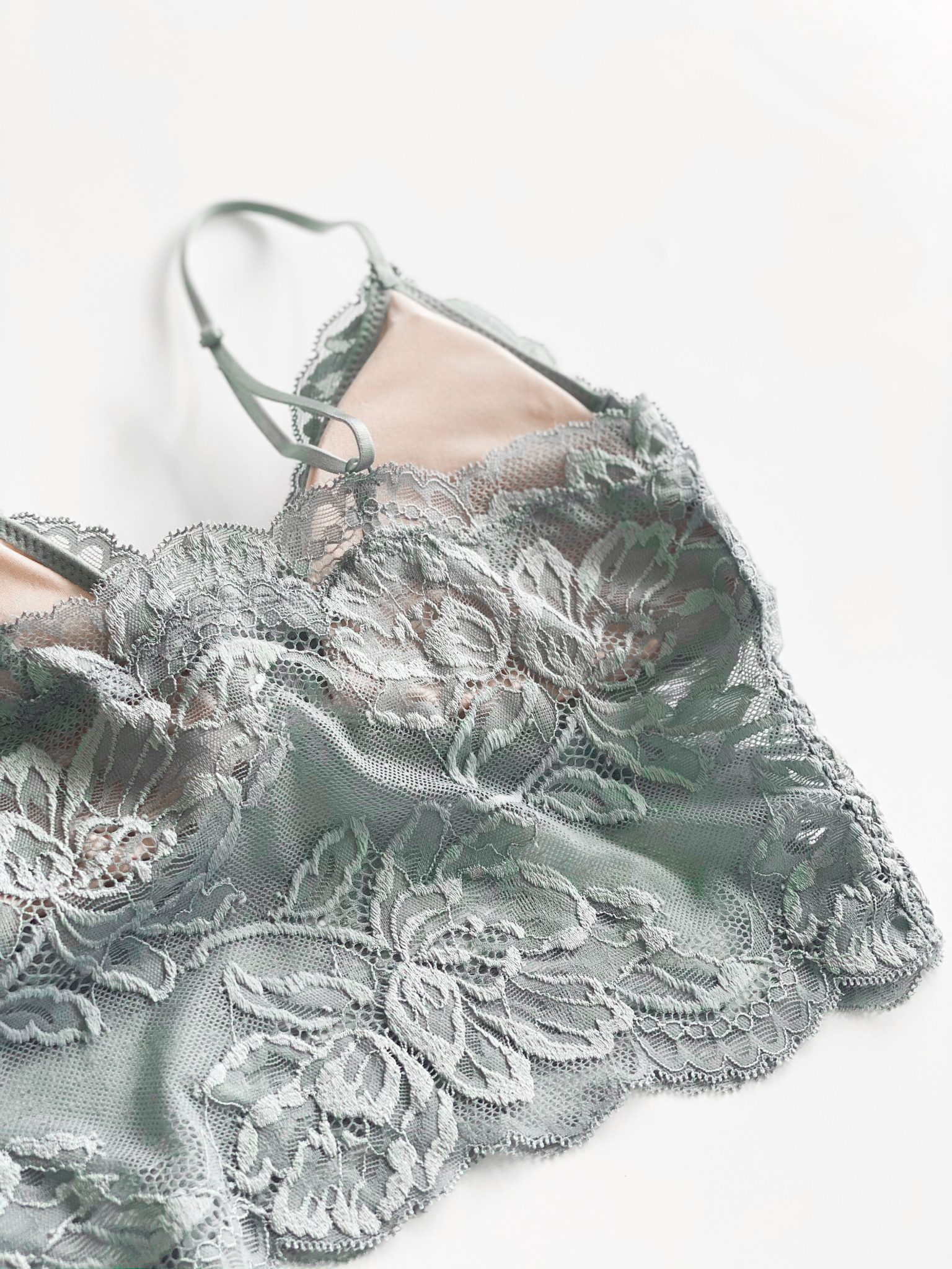 Fountain of the Greece Bra Top+panties set in White • DREAMSCAPED