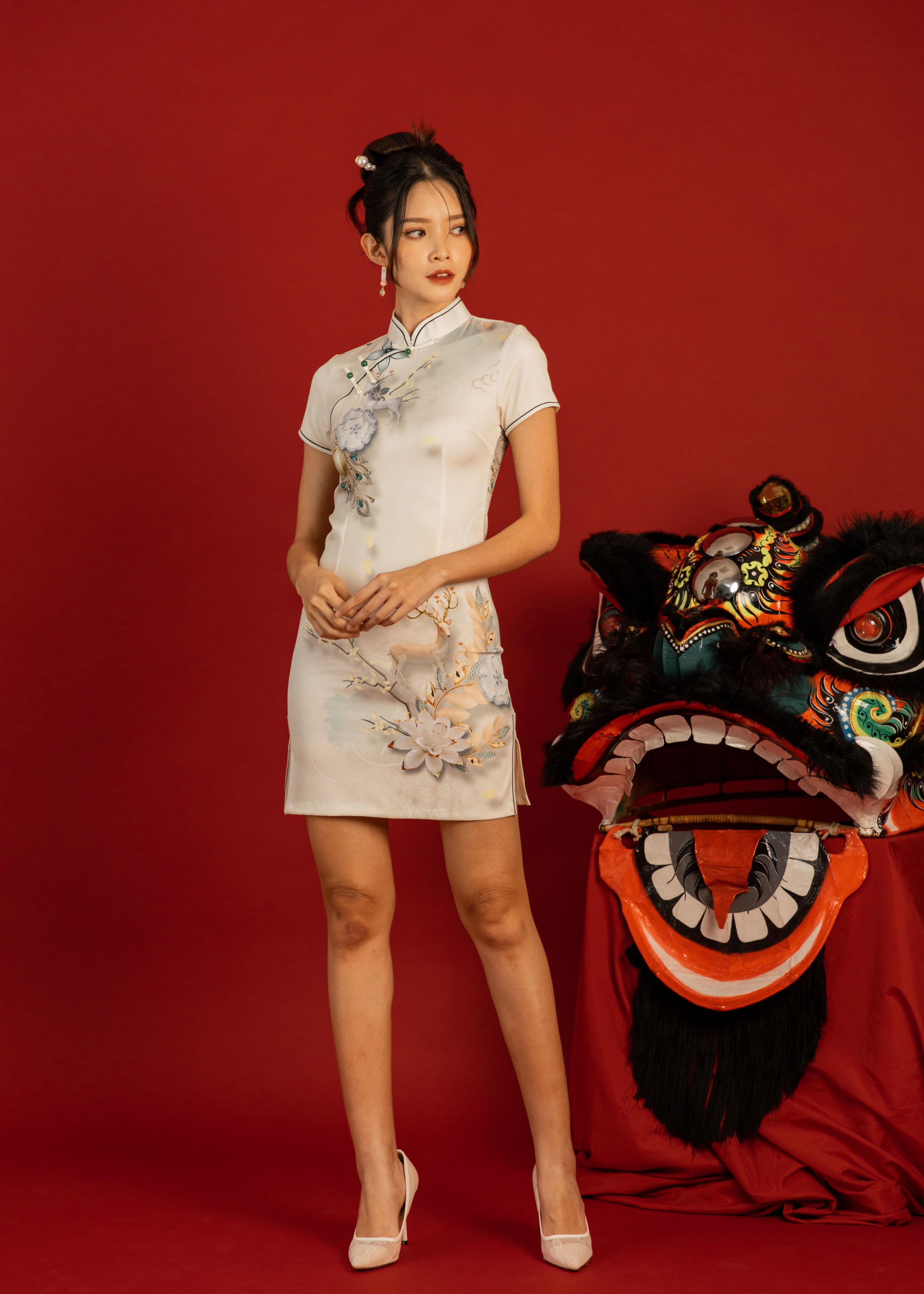 Eternal Endeerance Mini Qipao in Cream • DREAMSCAPED